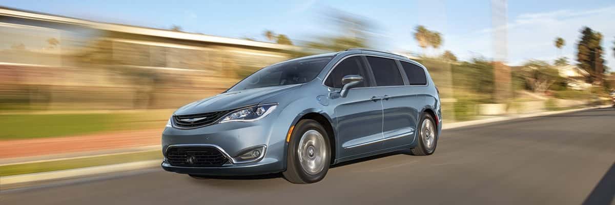 WardsAuto Names Pacifica’s Hybrid to List of 10 Best Engines
