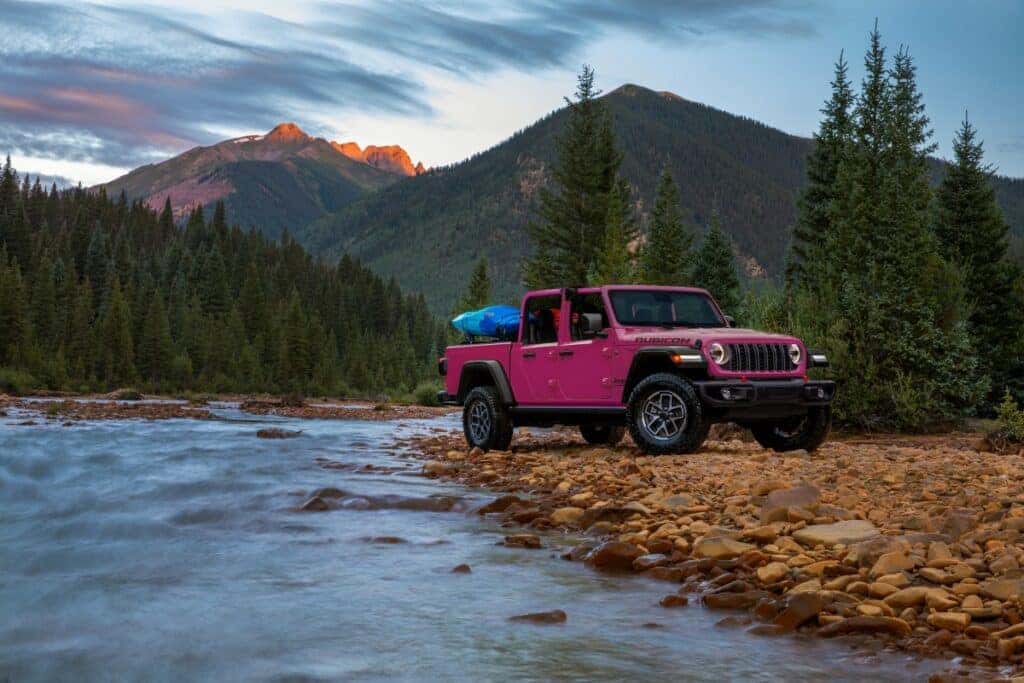 Jeep Gladiator Goes Pink: Tuscadero Arrives for Off-Road Enthusiasts