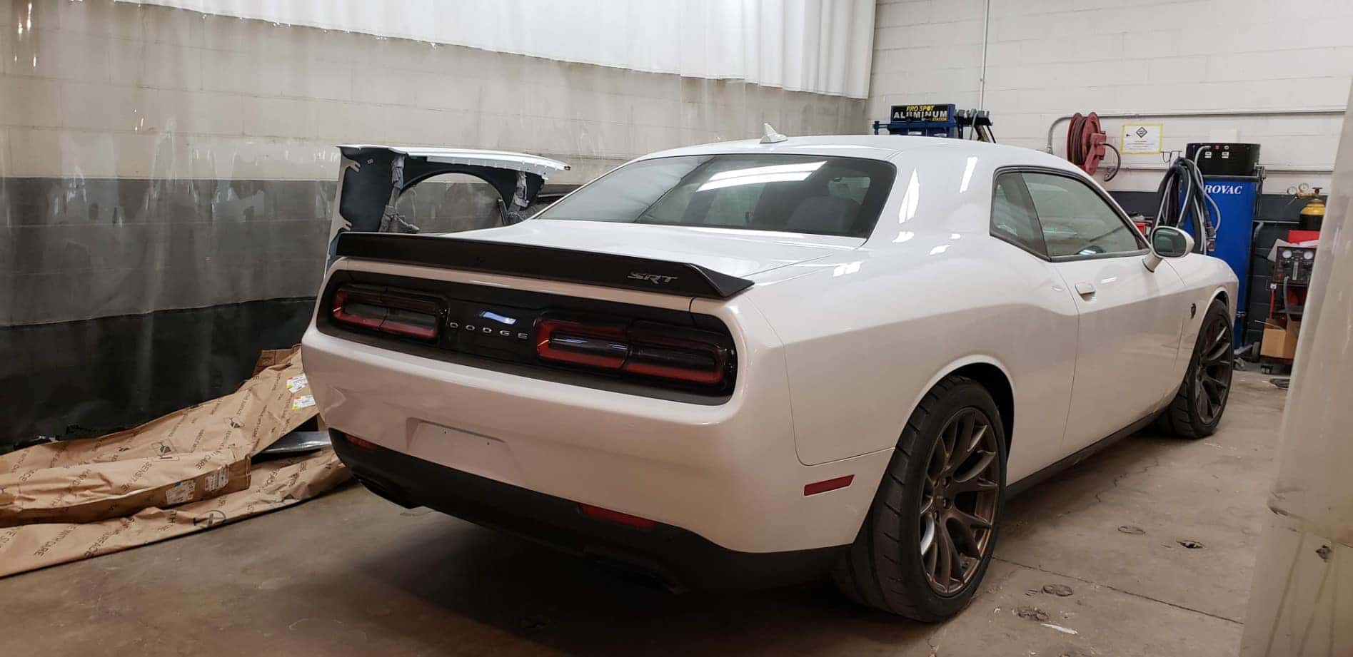 Collision Repair Center In Elmhurst, IL | Larry Roesch Chrysler Jeep ...