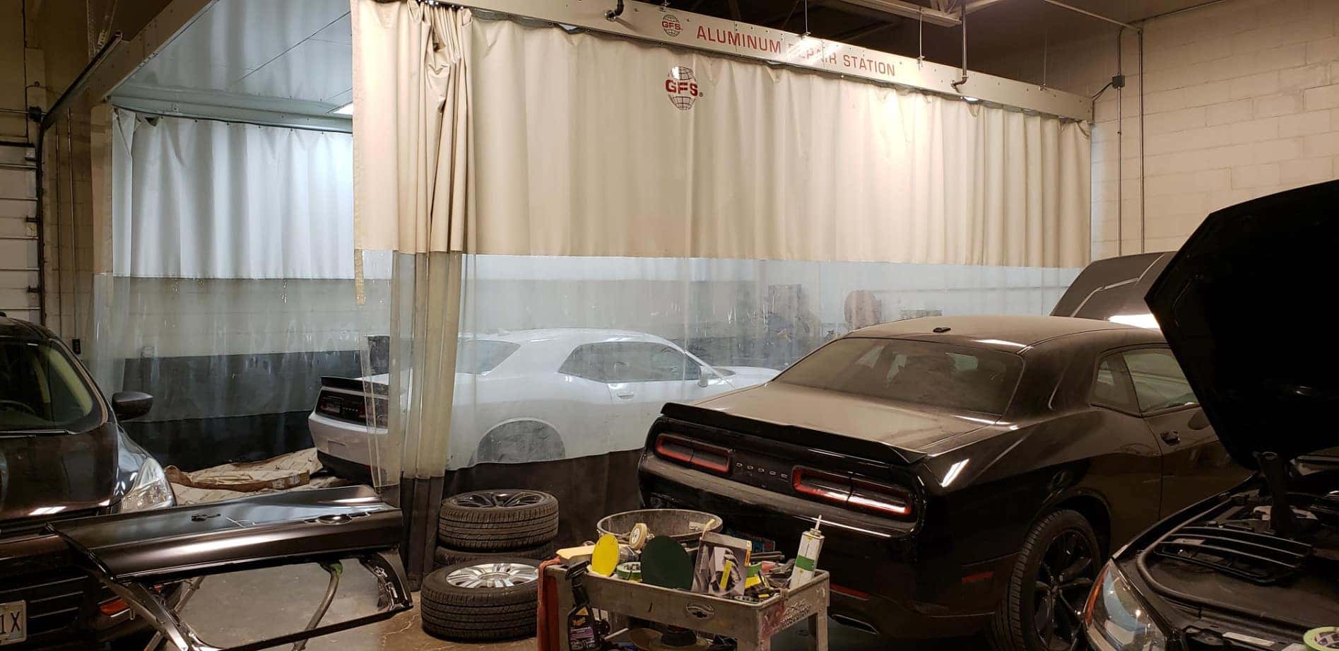 Collision Repair Center In Elmhurst, IL | Larry Roesch Chrysler Jeep ...