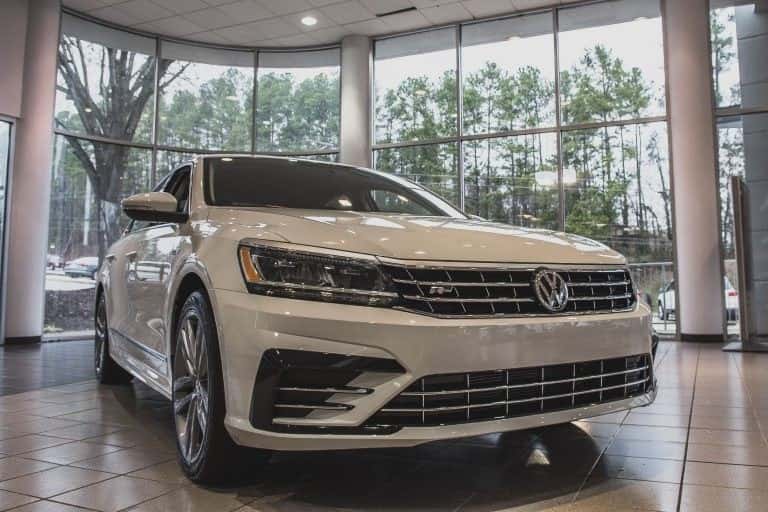 R-Line | Midlands Volkswagen of Columbia