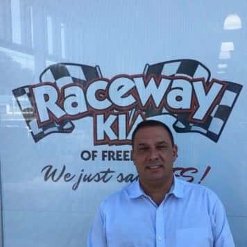 Raceway Kia of Freehold Staff | Freehold Kia Dealer