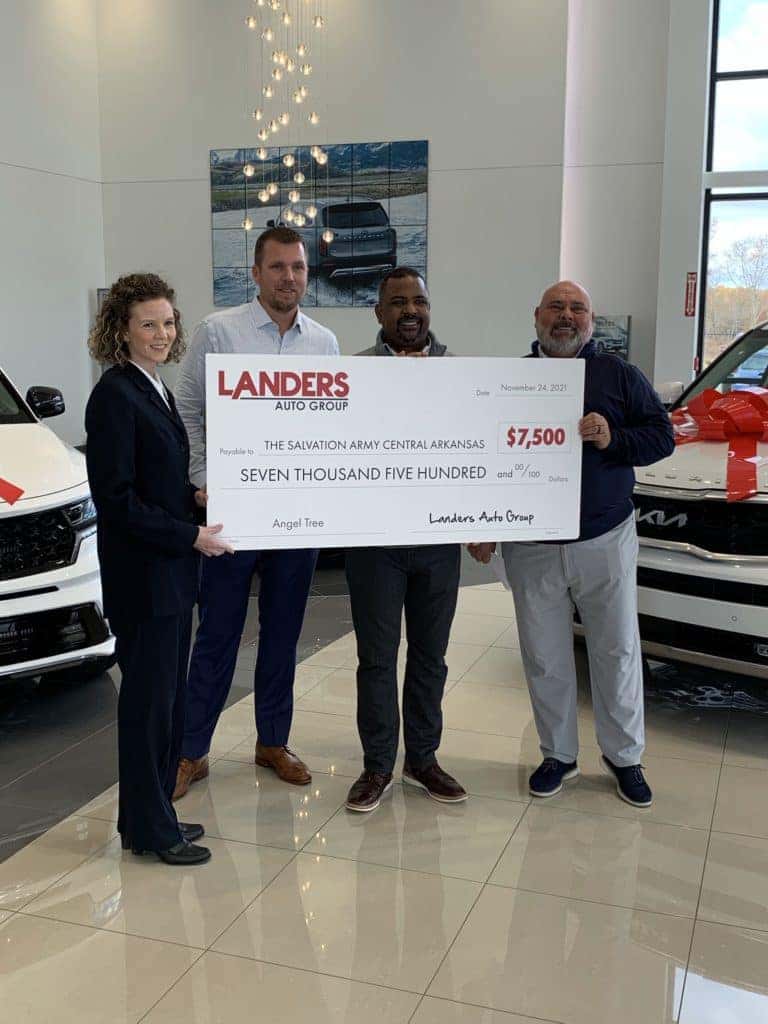 ‘Tis the Season to Give Back | Landers Chrysler Dodge Jeep Ram