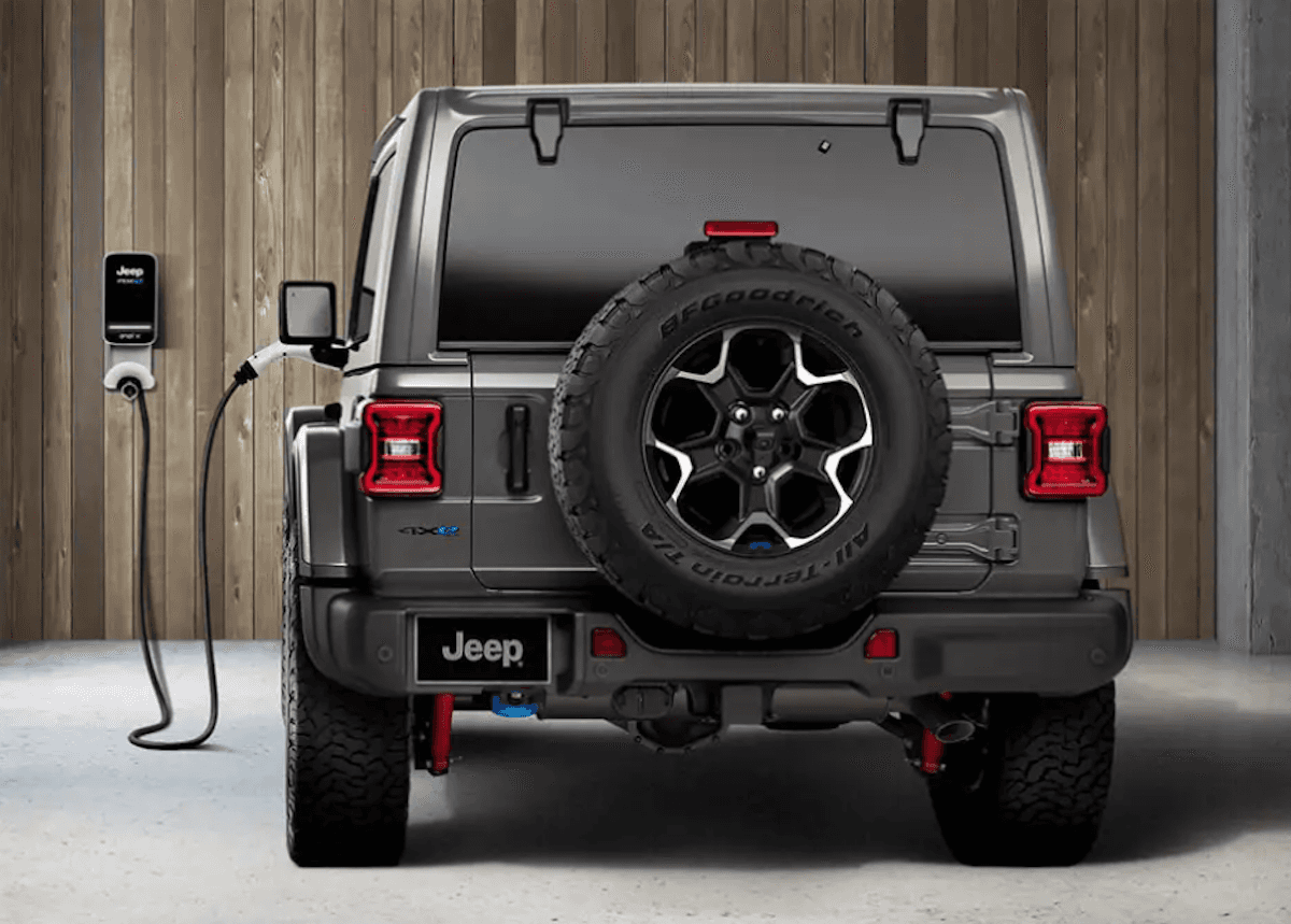 Which Jeep Wrangler Engine Is Right For Me? | Landers Chrysler Dodge ...