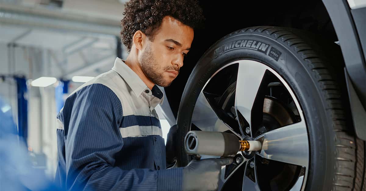 Volvo Service 101: How to Identify Uneven Wheel Alignment | Volvo Cars ...